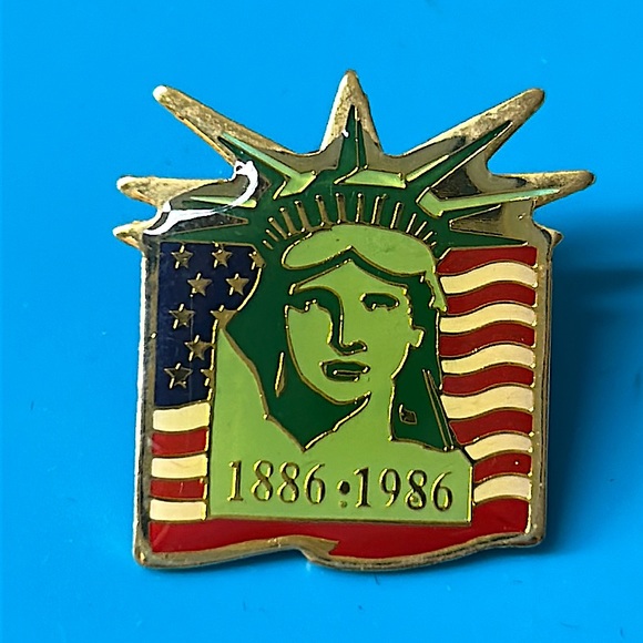 Vintage | Jewelry | 982 Vtg Liberty 1886 To 1986 American Flag Enamel ...